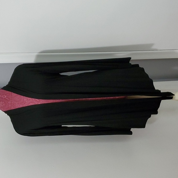 Larace | Tops | Larace Amazon | Poshmark